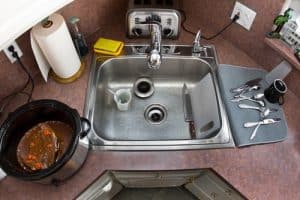 What Causes Crockpot To Crack? (Reasons & What Should You Do) - Miss Vickie