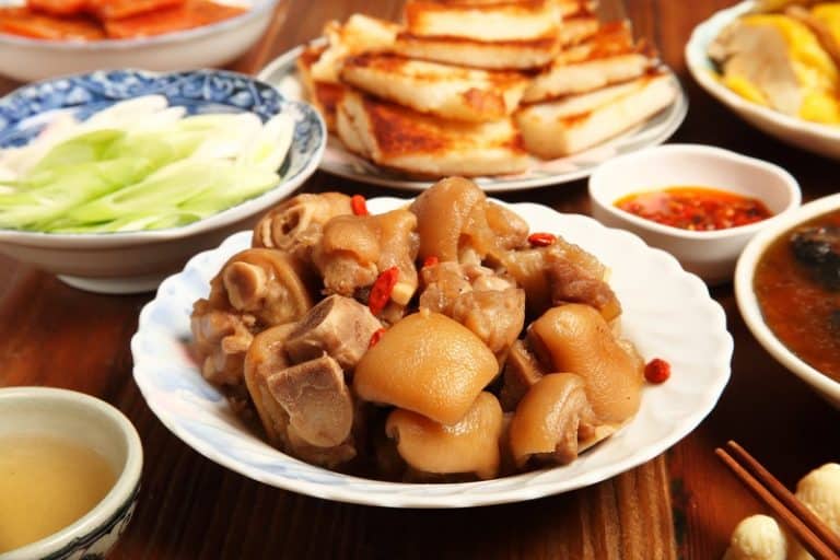 What Do Pigs' Feet Taste Like? - Miss Vickie