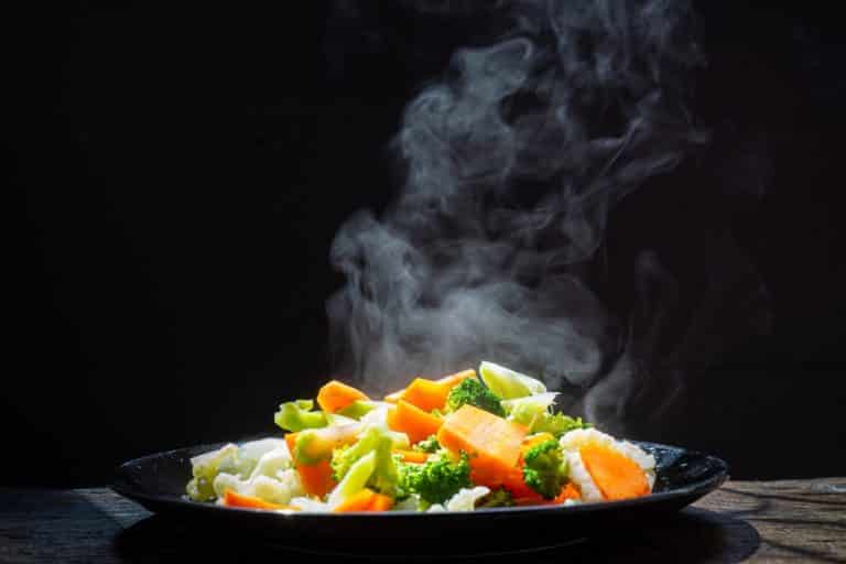 6 Practices to Keep Food Hot Without Electricity - Miss Vickie