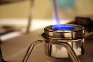 How To Use Sterno To Keep Food Warm? (5 Quick Steps) - Miss Vickie