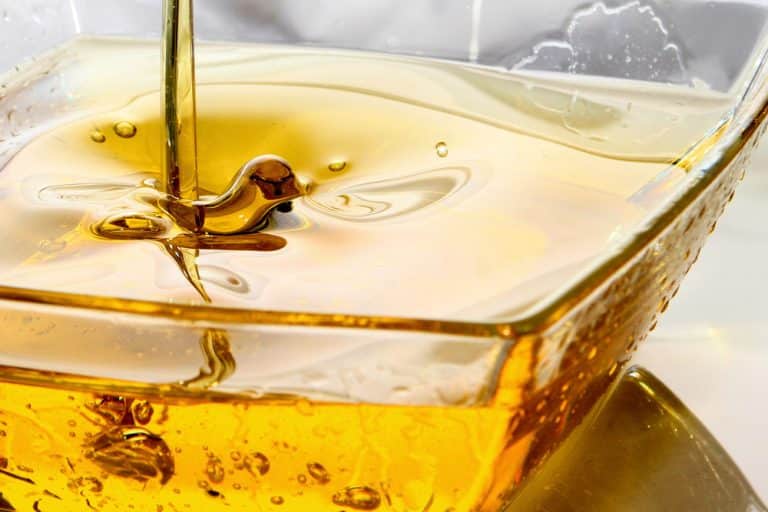 All About Flavorless Oil for Baking (Explained) - Miss Vickie