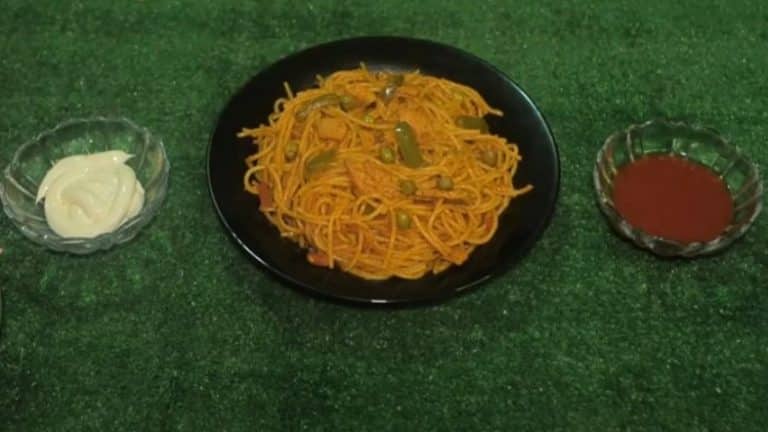 Delicious Spicy Chicken Vegetable Spaghetti Recipe - Miss Vickie