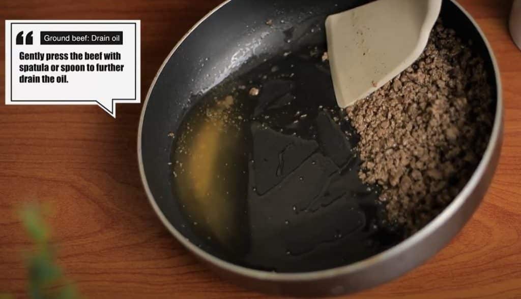 How To Drain Oil From Ground Cooked Beef? (How I Do It) - Miss Vickie
